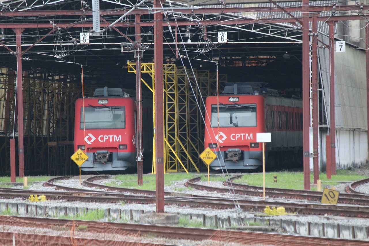 CPTM vai leiloar trens da Série 2000